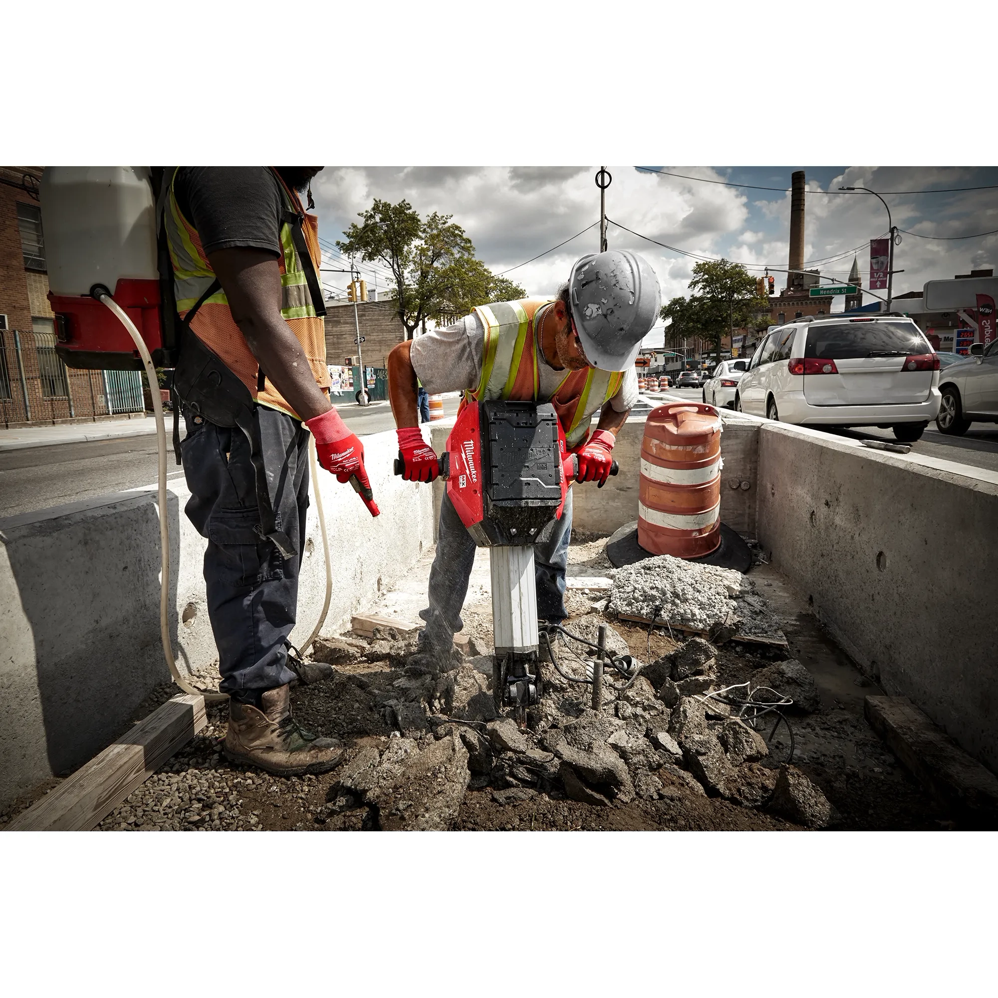 MX FUEL™ Demolition Breaker | Milwaukee Tool