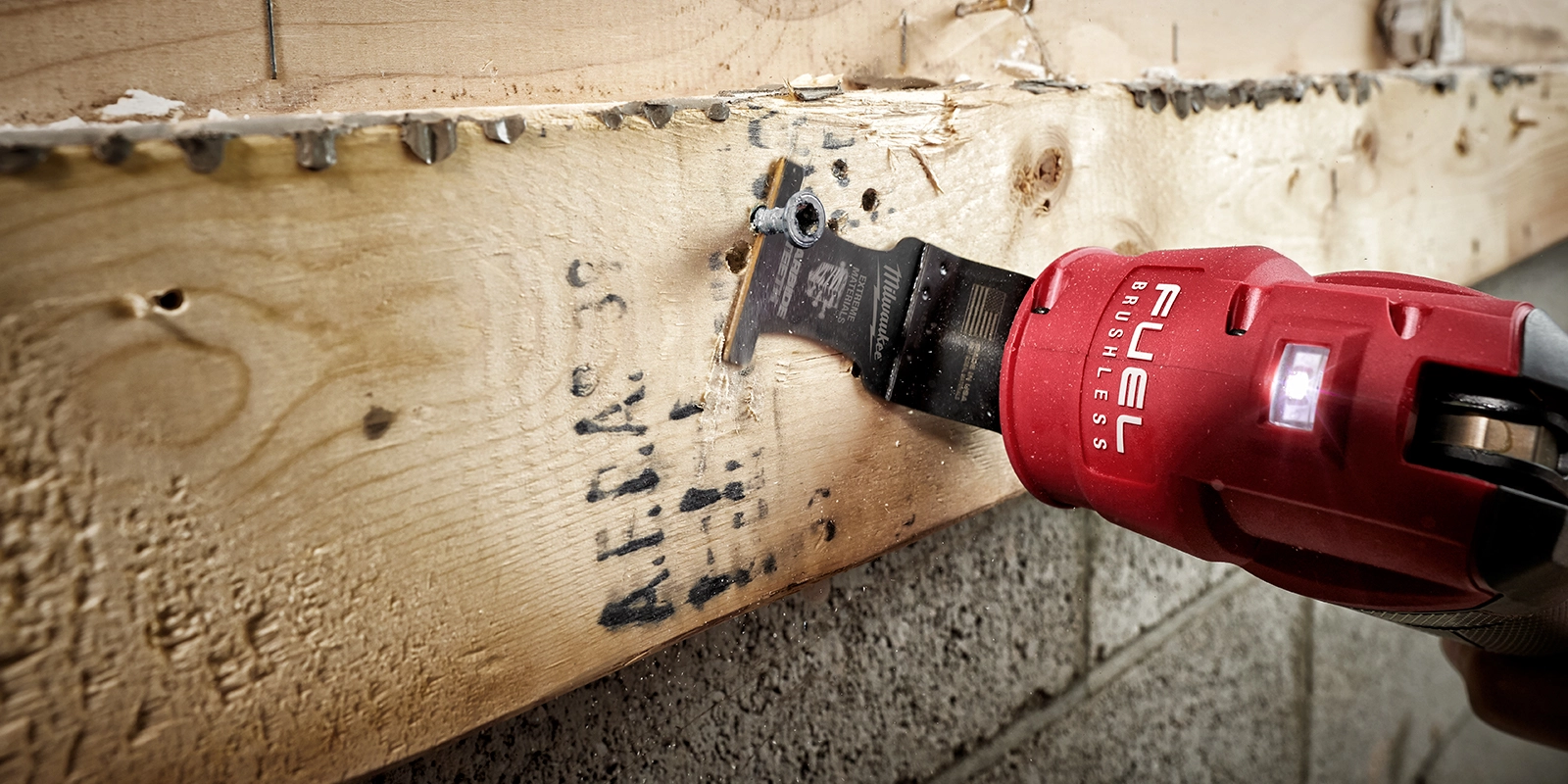 M18 and M12 Cordless Multi-Tools and Cut Out Tools | Milwaukee Tool