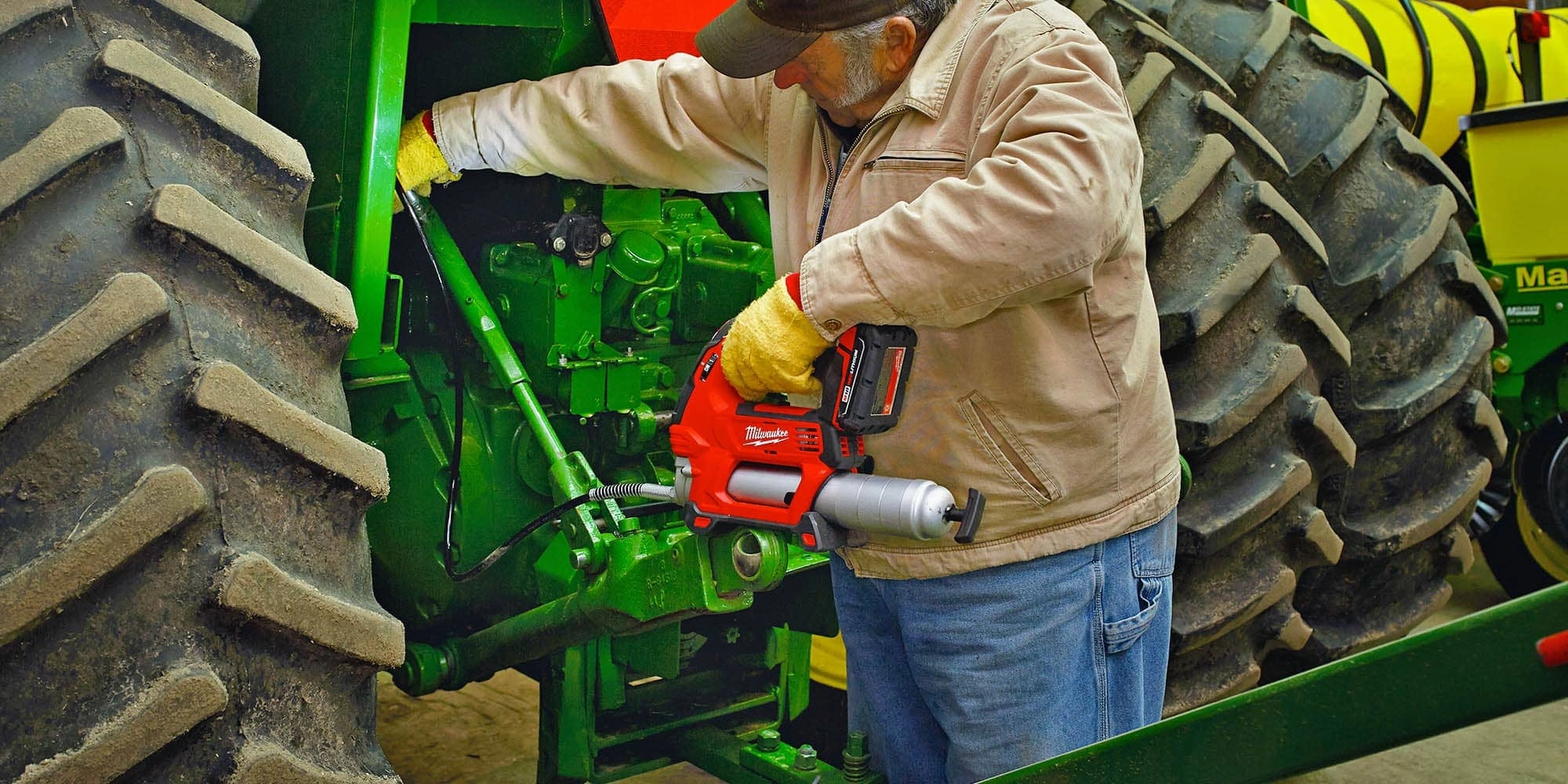 Caulk, Grease, and Adhesive Guns, Kits and Accessories | Milwaukee Tool