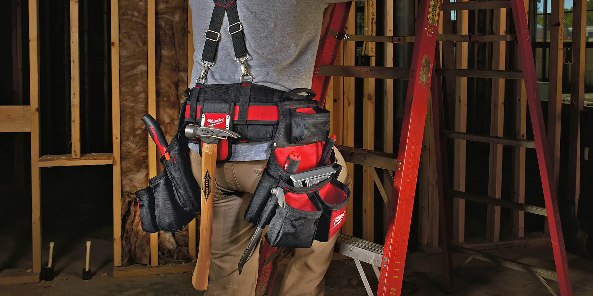 Comfortable Tool Belts, Loops, Harness Rigs and Holsters | Milwaukee Tool