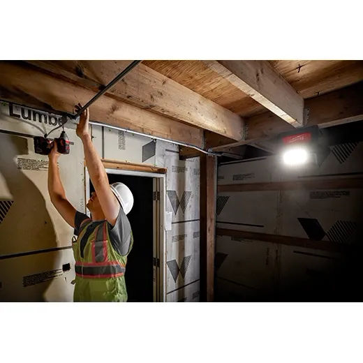 M18™ ROVER™ Dual Power Flood Light| Milwaukee Tool