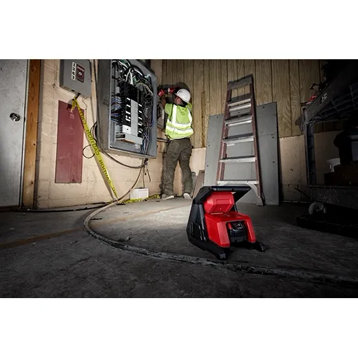 M18™ ROVER™ Dual Power Flood Light| Milwaukee Tool