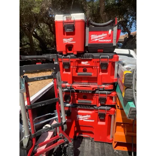 PACKOUT™ 16QT Compact Cooler | Milwaukee Tool
